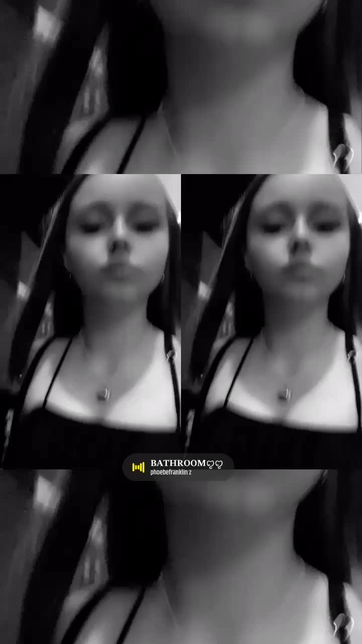 Greg Oden Bathroom Selfie